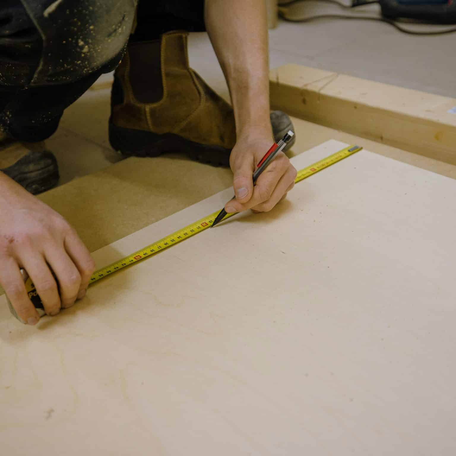 7+ Expert Tips for How to Measure with a Tape Like a Pro - Tekton Travis